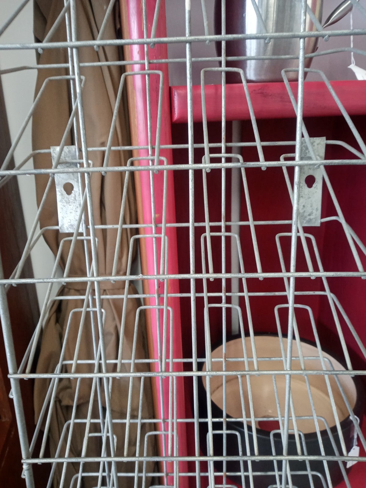 Vintage Soda Pop Wire Rack | MARTIN'S MERCANTILE